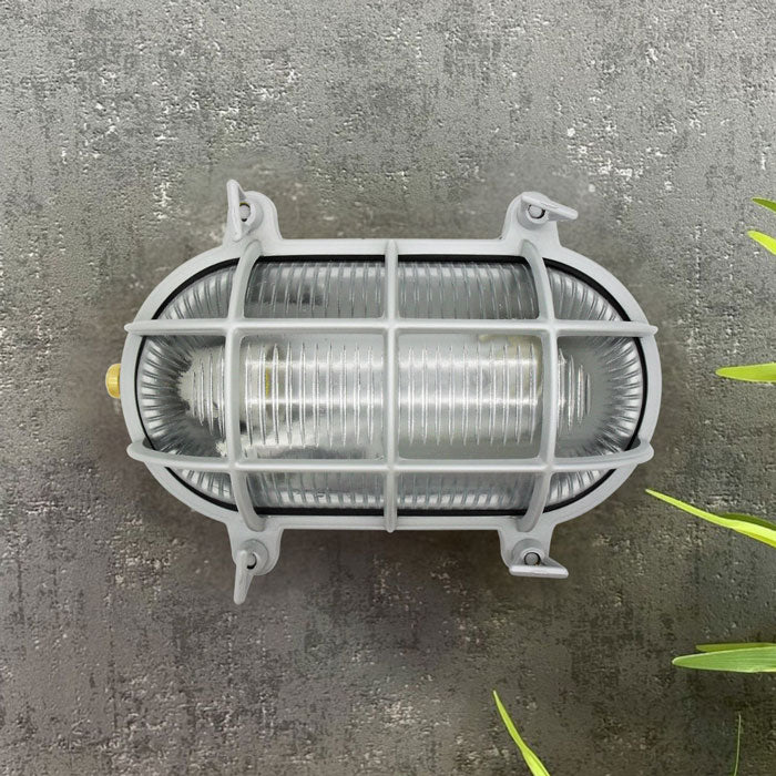 Navigator Large Standard Bulkhead in Silver 09013 | Barrett Castle Lighting